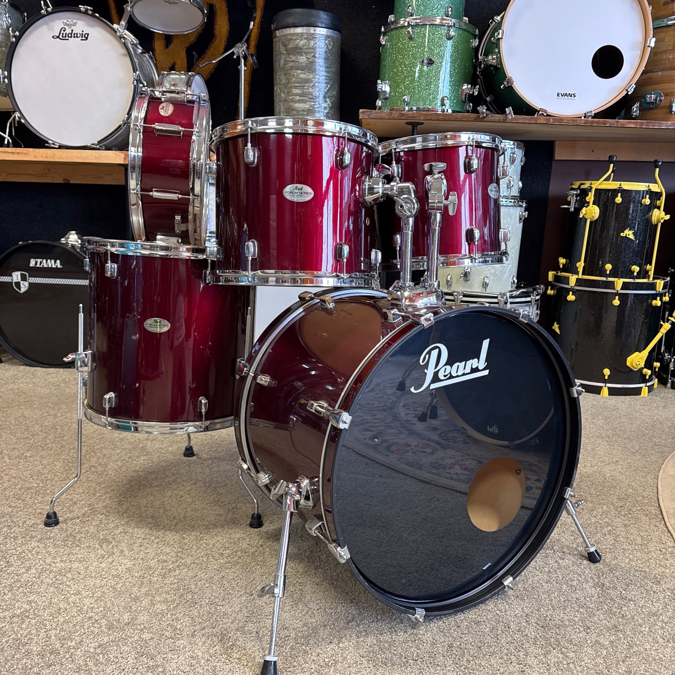 Pearl Forum 12/13/16/22 Drum Set + 14" Snare Drum in Wine Red | Pocket ...